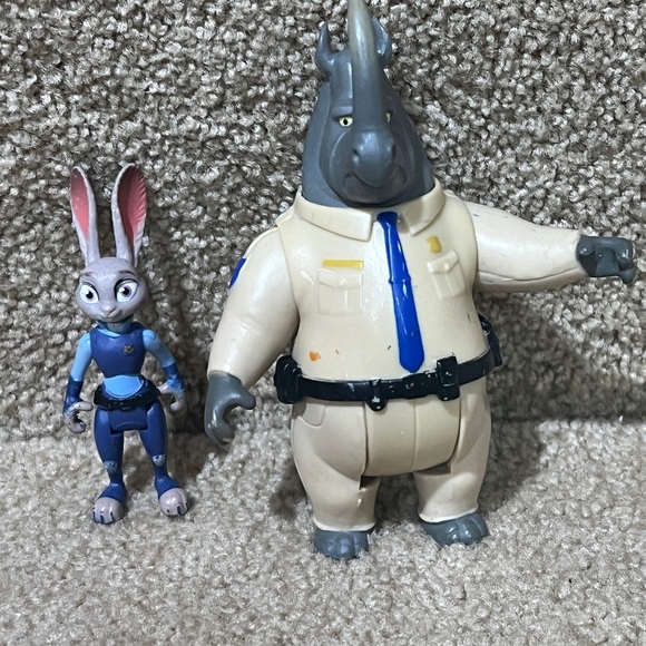 Disney | Toys | Disney Zootopia Action Figure Officer Mchorn Judy Hopps ...